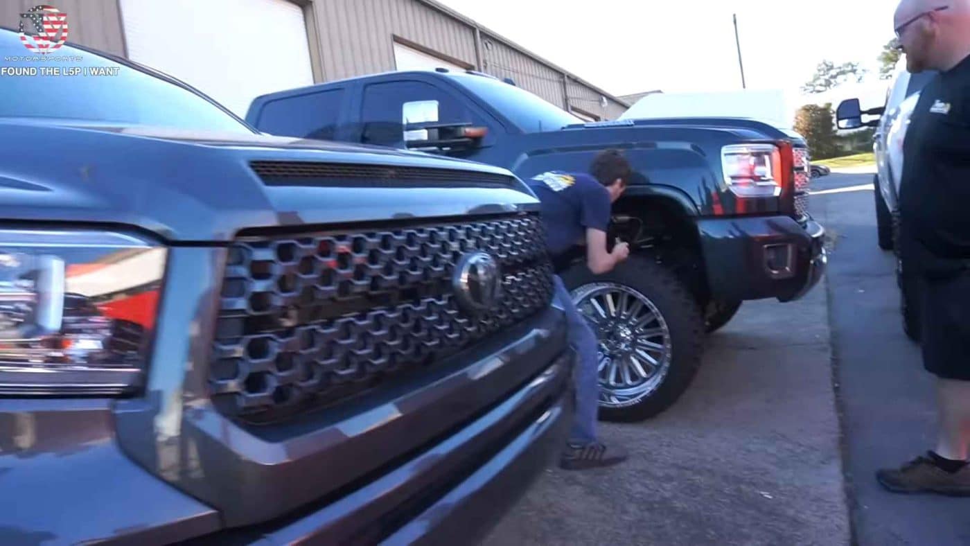 NASTY TUNED L5P DURAMAX ON FORCES! CLEANEST LIFTED DURAMAX - Mini maxx ...