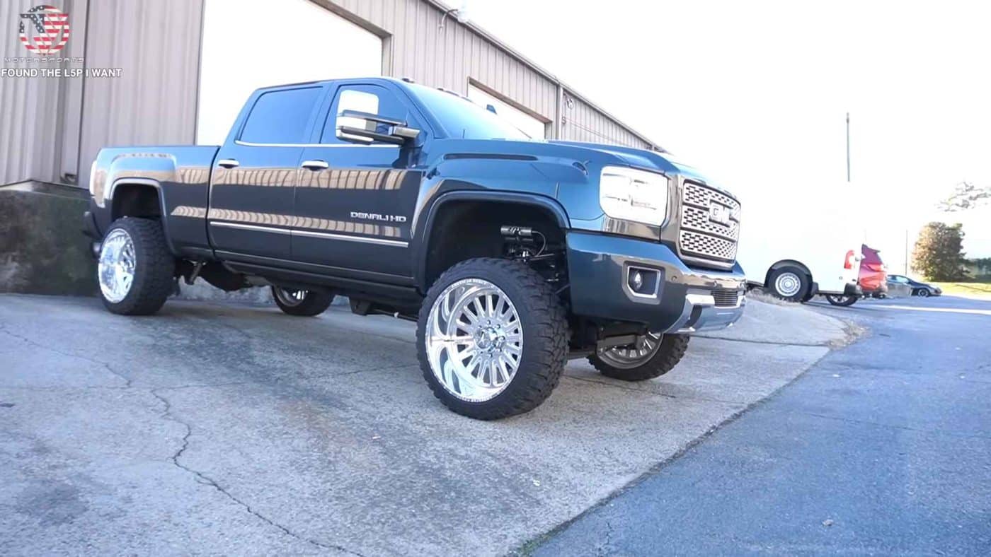 NASTY TUNED L5P DURAMAX ON FORCES! CLEANEST LIFTED DURAMAX - Mini maxx ...