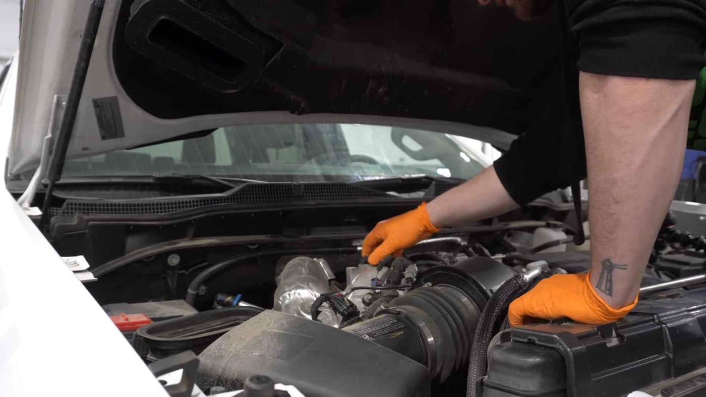 Chevy 2500 8.3L DURAMAX Diesel Engine **Diesel Mechanic Review** | Should CUMMINS Be Worried ...