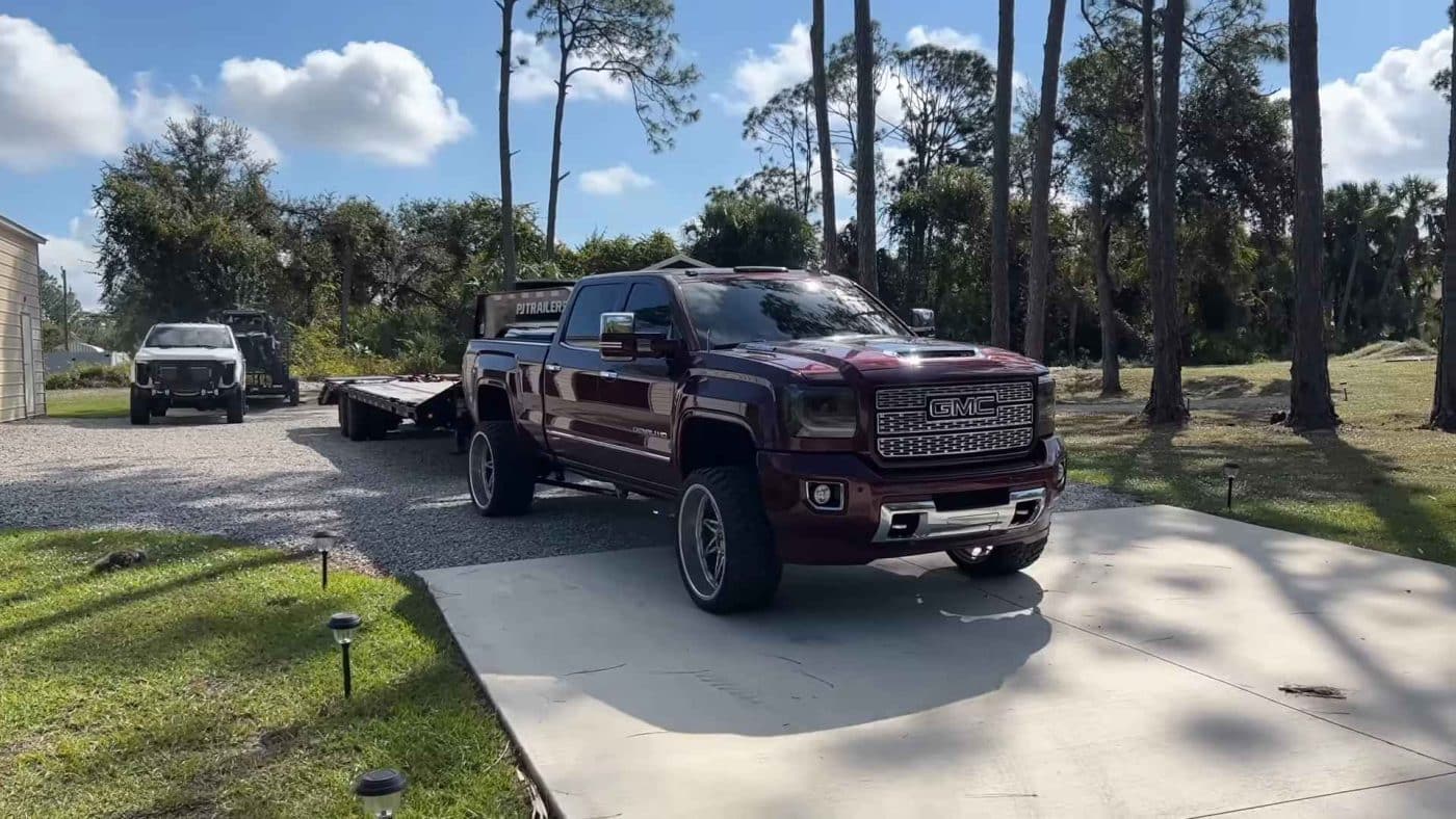 Big-Turbo L5P Duramax Gets THICK Wheel & Tire Set Up! - Mini maxx tuner