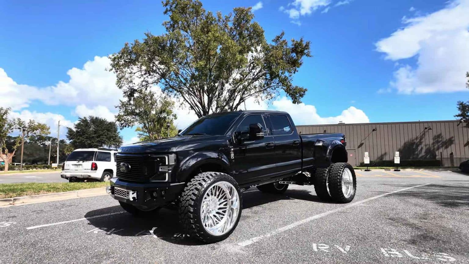 Buying My Fourth Anylevel Truck! 2022 F450 King Ranch! - Mini maxx tuner